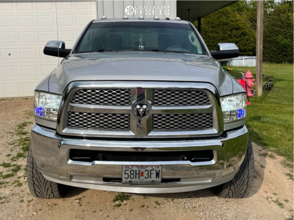 2015 Ram 2500 with 22x12 -44 Dropstars 655c and 33/11.5R22 Toyo Tires ...