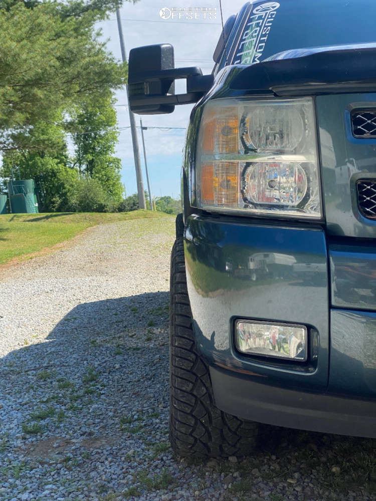 2011 Chevrolet Silverado 1500 with 20x10 -18 Moto Metal Mo970 and 275 ...