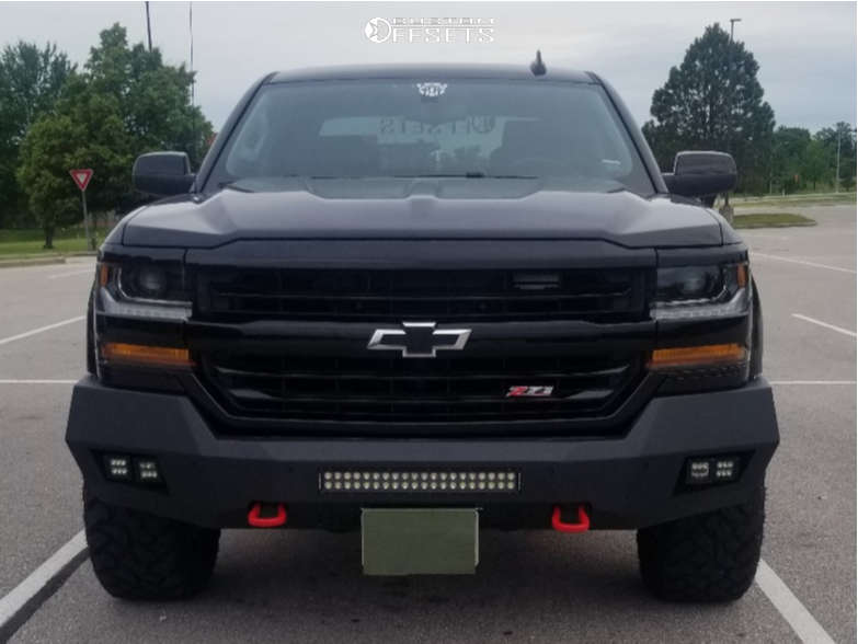 2018 Chevrolet Silverado 1500 with 20x10 -24 Fuel Krank and 33/12.5R20 ...