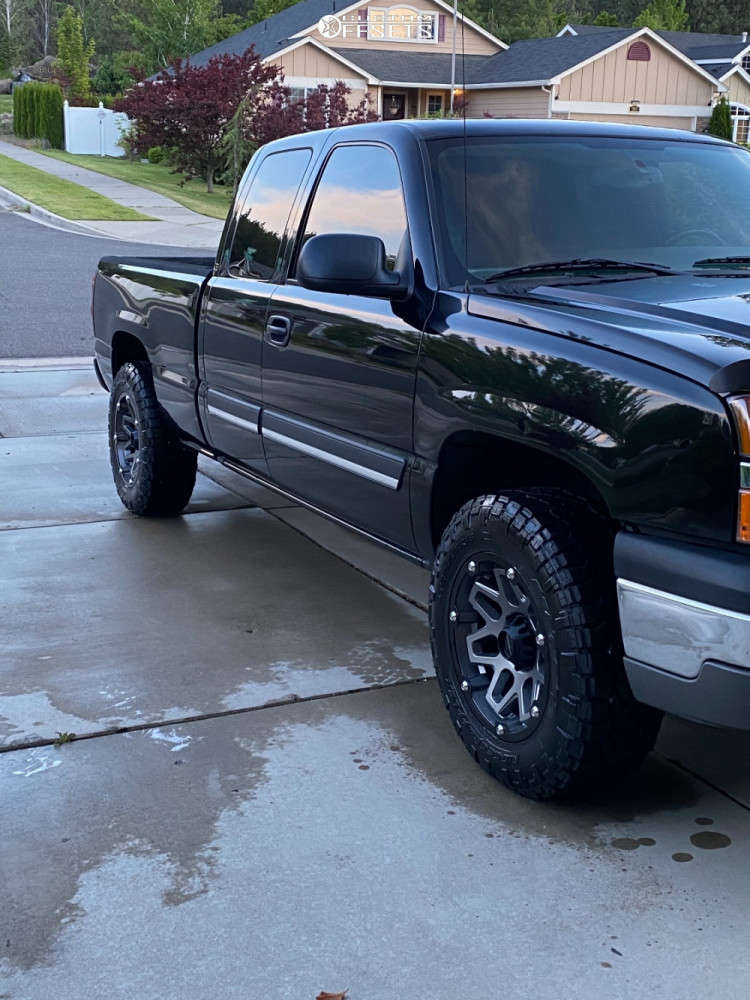 2004 Chevrolet Silverado 1500 with 18x9 -12 Vision Se7en and 275/65R18 ...