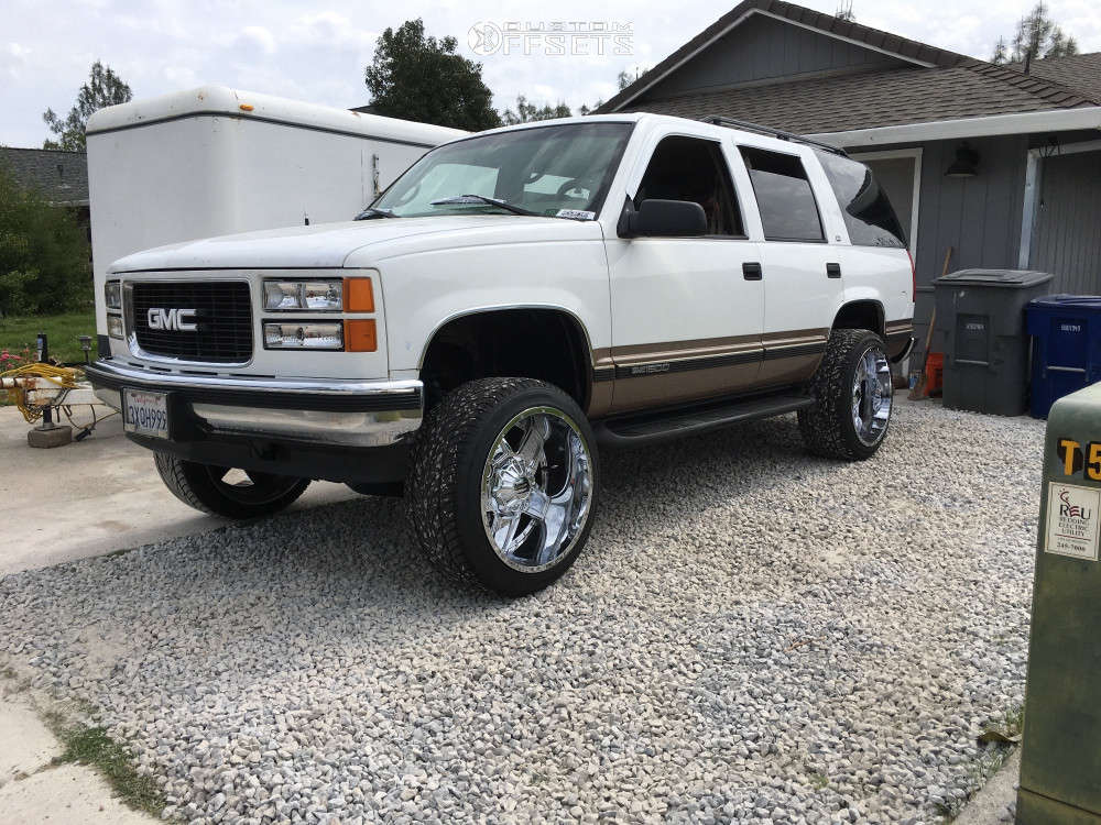1997 GMC Yukon with 22x12 -44 TIS 543C and 32/11.5R22 Dcenti D9000 and ...