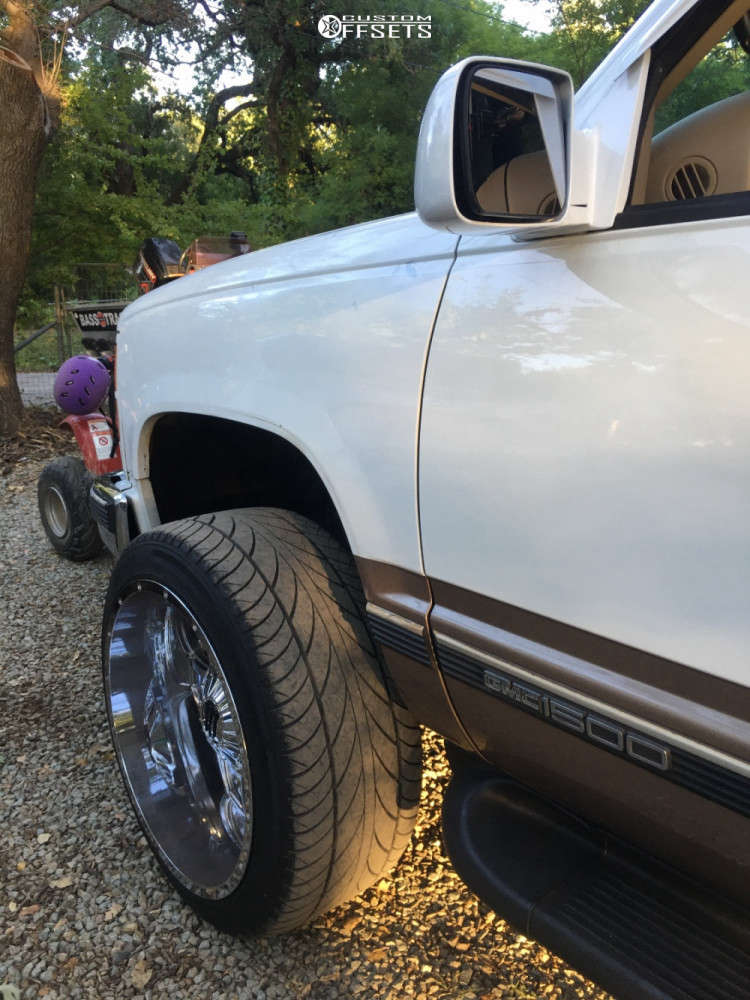 1997 GMC Yukon with 22x12 -44 TIS 543C and 32/11.5R22 Dcenti D9000 and ...