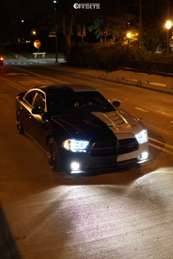 2014 Dodge Charger with 19x9 22 XXR 530d and 245/35R19 Federal SS595 ...