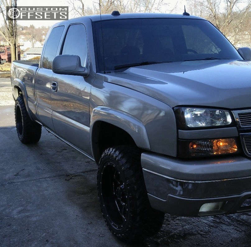 2004 Chevrolet Silverado 1500 with 20x10 -19 Gear Off-Road Big Block ...