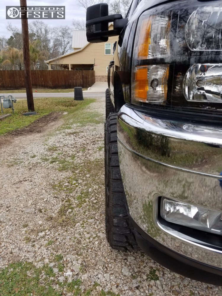 2009 Chevrolet Silverado 2500 HD with 20x10 -25 Tis 539b and 305/55R20 ...