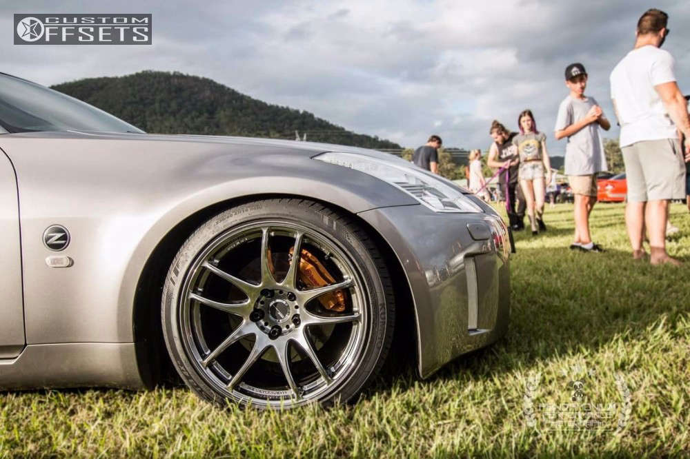 2007 Nissan 350Z with 18x9.5 20 Work Emotion CR Kiwami and 235/40R18 ...