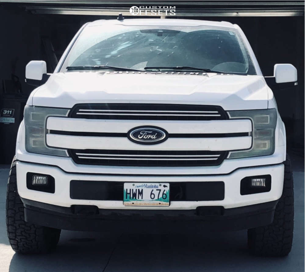 2020 Ford F-150 with 20x10 -19 Fuel Contra and 305/55R20 AMP Pro At and ...