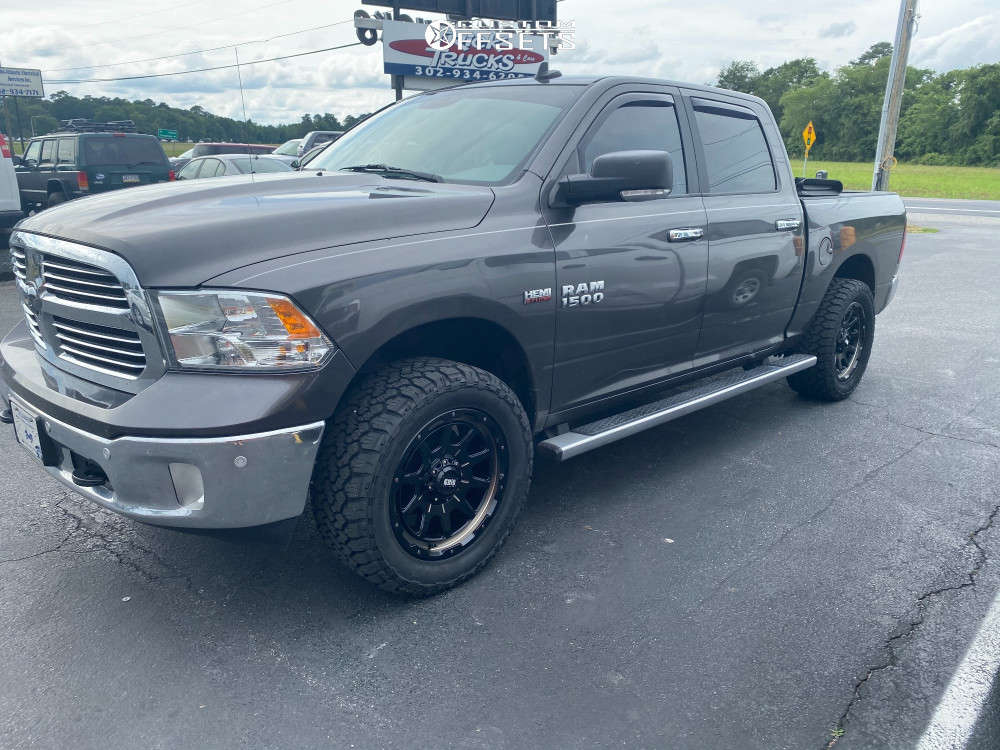 2017 Ram 1500 with 20x9 -12 Grid GD15 and 33/12.5R20 General Atx and ...