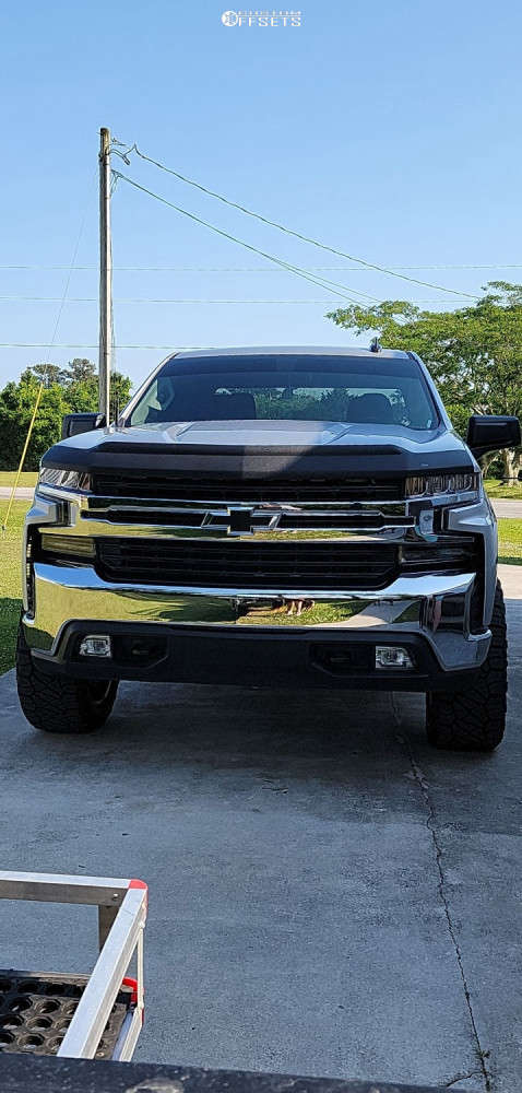 2020 Chevrolet Silverado 1500 with 20x10 -24 TIS 544BM and 33/12.5R20 ...