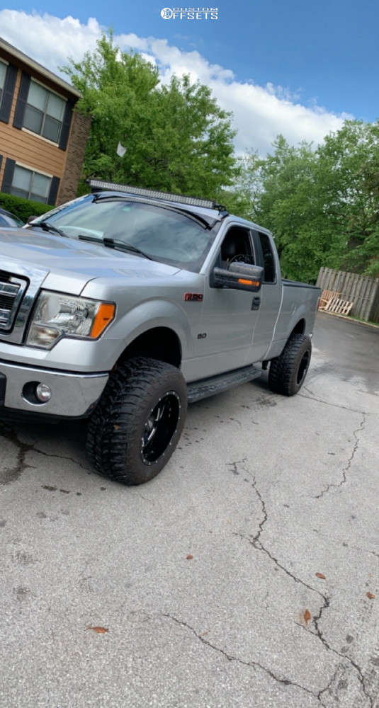 2012 Ford F-150 with 18x12 -44 Moto Metal Mo962 and 33/12.5R18 Road One ...