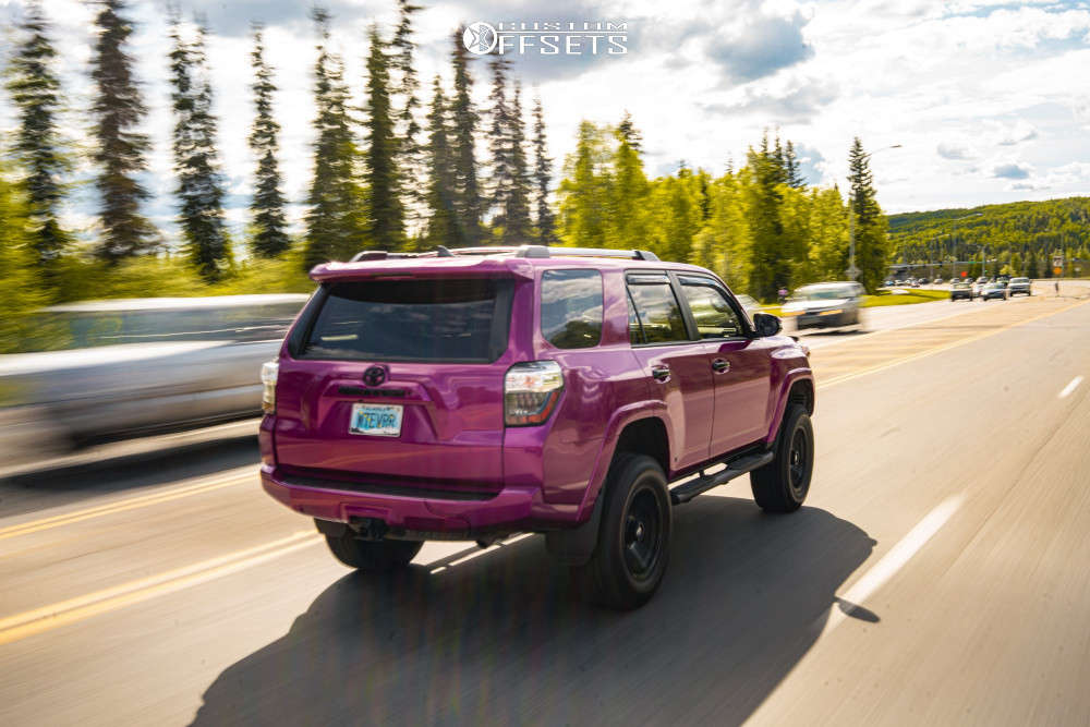 2019 Toyota 4Runner with 18x9 -12 Fuel Maverick and 285/65R18 Toyo ...