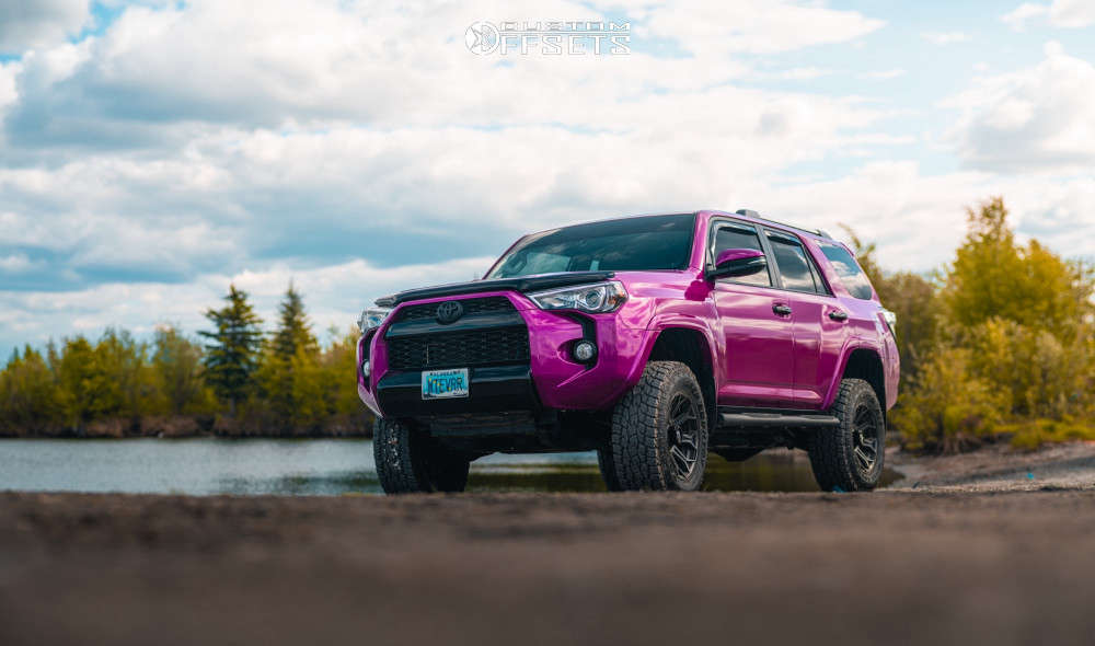2019 Toyota 4Runner with 18x9 1 Fuel Siege and 285/65R18 Toyo Tires ...