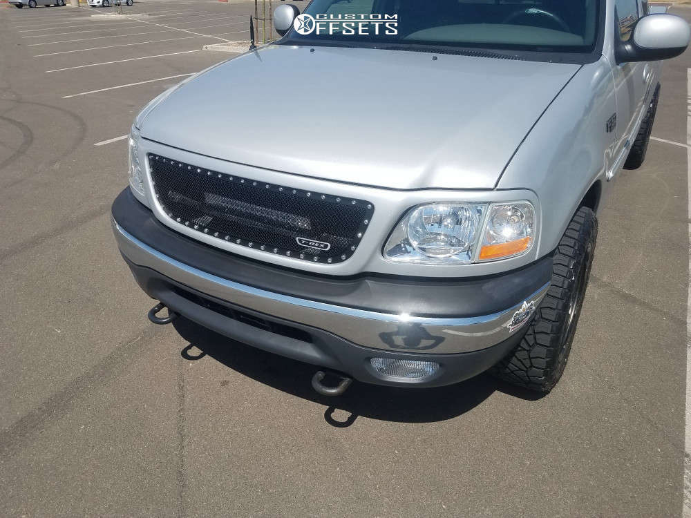 2000 Ford F-150 with 18x9 15 Grid Gd08 and 31/10.5R18 Nitto Ridge ...