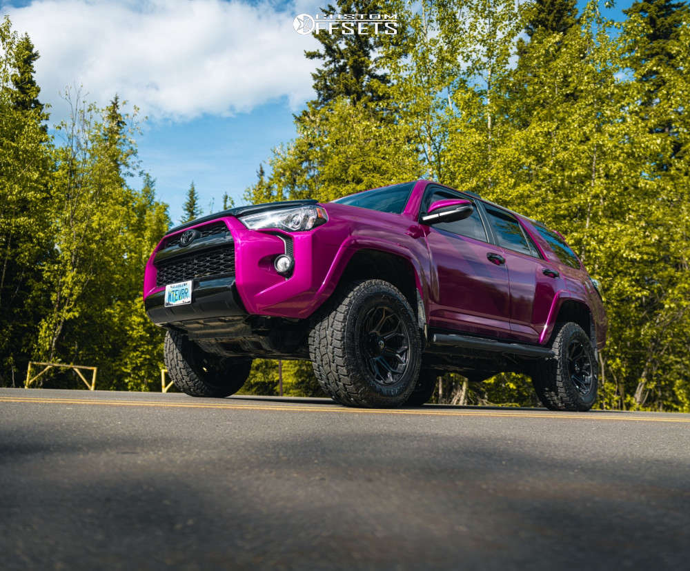 2019 Toyota 4Runner with 18x9 1 Fuel Siege and 285/65R18 Toyo Tires ...