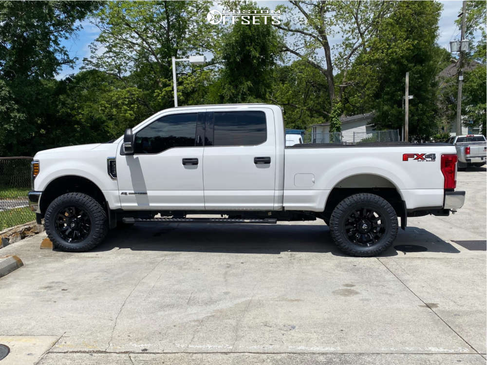 2019 Ford F-250 Super Duty with 20x9 20 Fuel Blitz and 35/12.5R20 Nitto ...