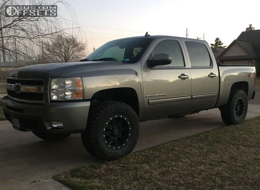 2009 Chevrolet Silverado 1500 with 18x9 0 Pro Comp Series 31 and 35/12 ...