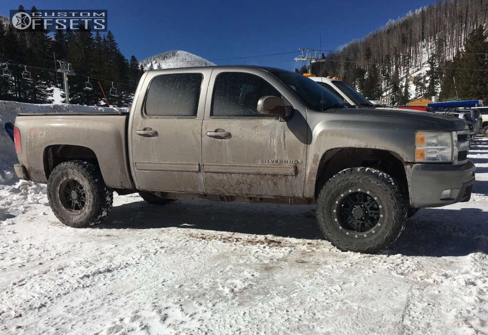 2009 Chevrolet Silverado 1500 with 18x9 0 Pro Comp Series 31 and 35/12 ...