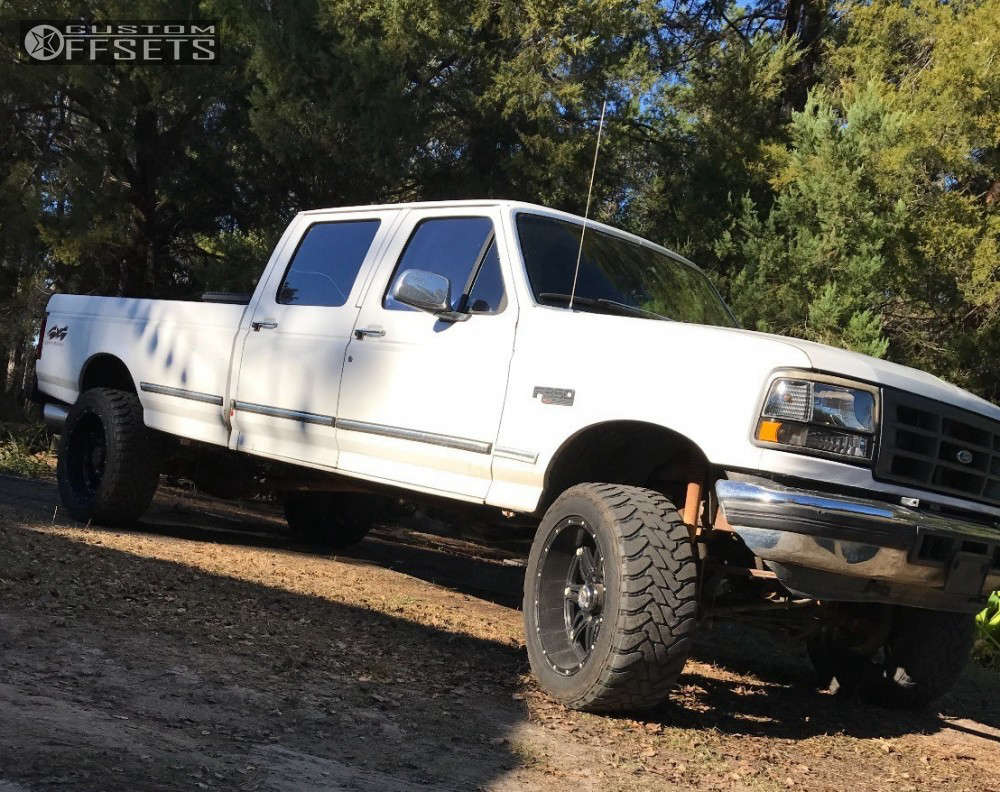 1997 Ford F-350 with 22x11 -44 Fuel Hostage and 35/12.5R22 Toyo Tires ...