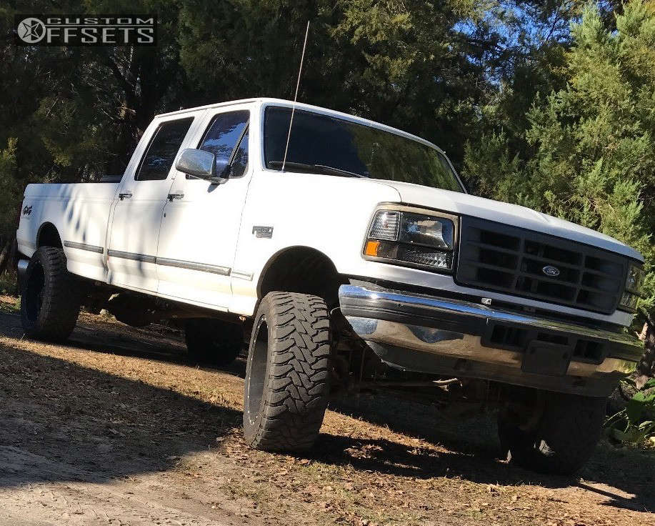 1997 Ford F-350 with 22x11 -44 Fuel Hostage and 35/12.5R22 Toyo Tires ...