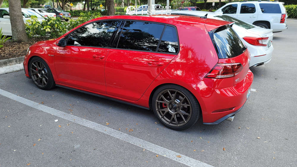 2020 Volkswagen GTI with 18x8.5 43 Konig Ampliform and 225/40R18 ...