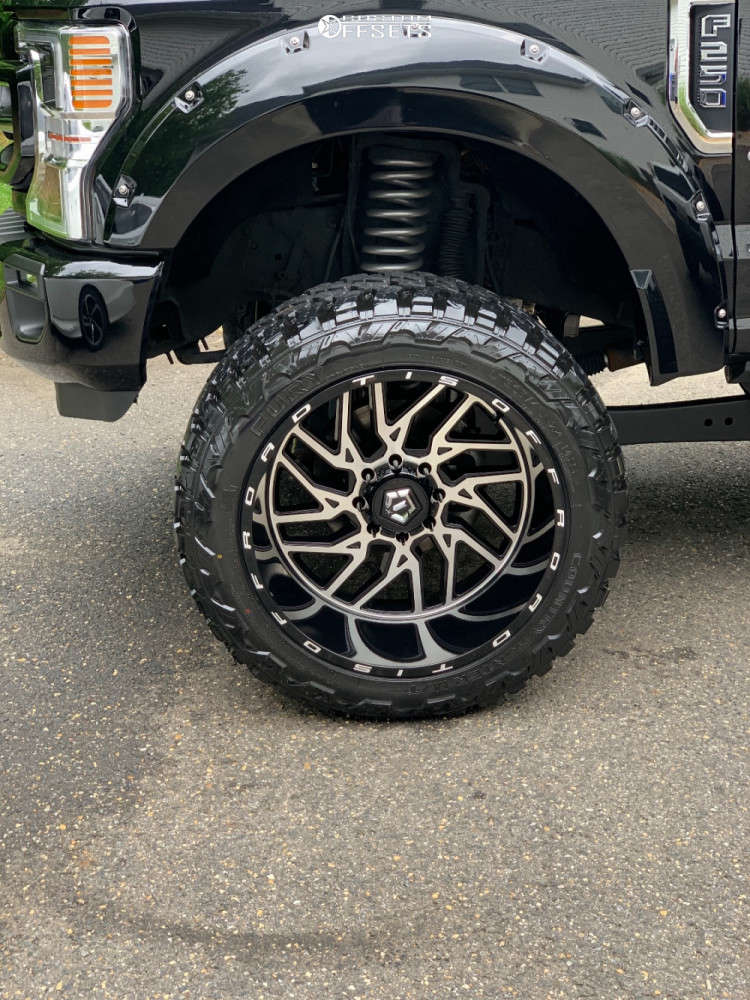 2020 Ford F-250 Super Duty with 24x14 -76 TIS 544MB and 355/45R24 Fuel ...