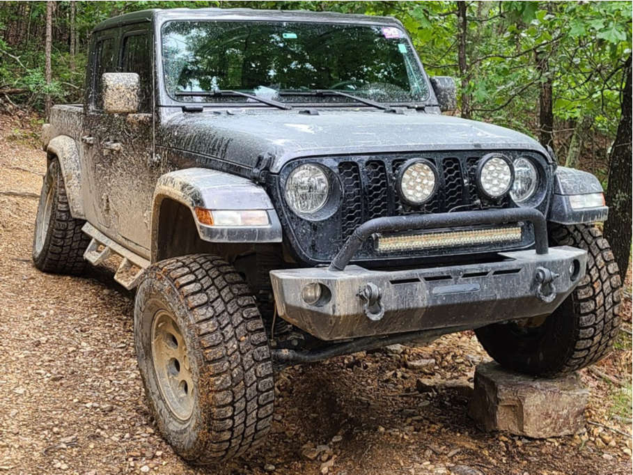 2021 Jeep Gladiator with 17x9 G-FX Tr16 and 35/12.5R17 Gladiator Qr900 ...