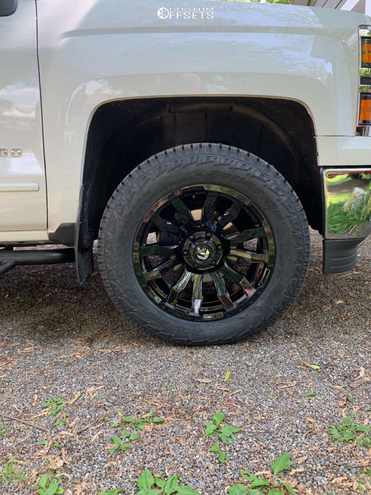 2015 Chevrolet Silverado 1500 with 20x9 1 Fuel Blitz and 275/60R20 ...