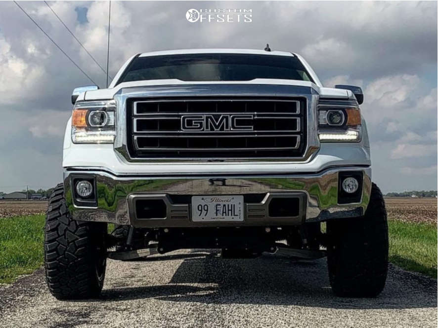 2014 GMC Sierra 1500 with 20x12 -44 Fuel Titan and 33/12.5R20 Fury ...
