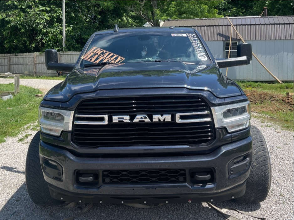 2019 Ram 2500 with 24x14 -76 JTX Forged Centerfire and 305/55R24 Atturo ...