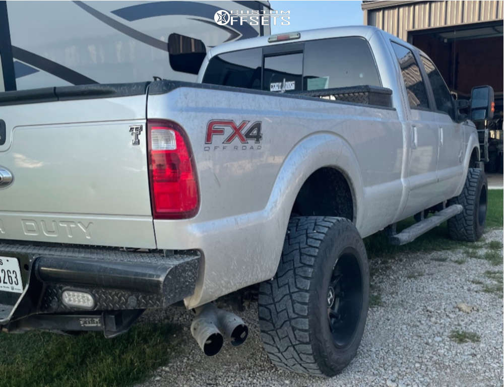 2014 Ford F-350 Super Duty with 20x12 -44 Hostile Rage and 35/11.5R20 ...