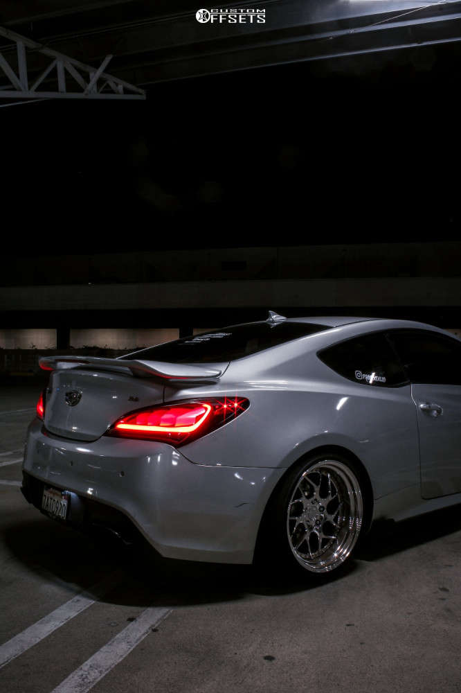 2013 Hyundai Genesis Coupe with 19x9.5 22 Aodhan Ds01 and 245/35R19 ...