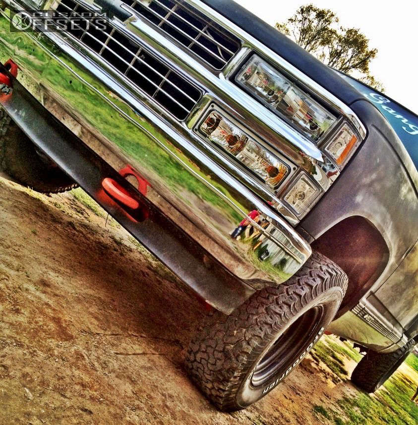 1996 Chevrolet K1500 with 15x8 0 Cragar D Window and 33/12.5R15 ...