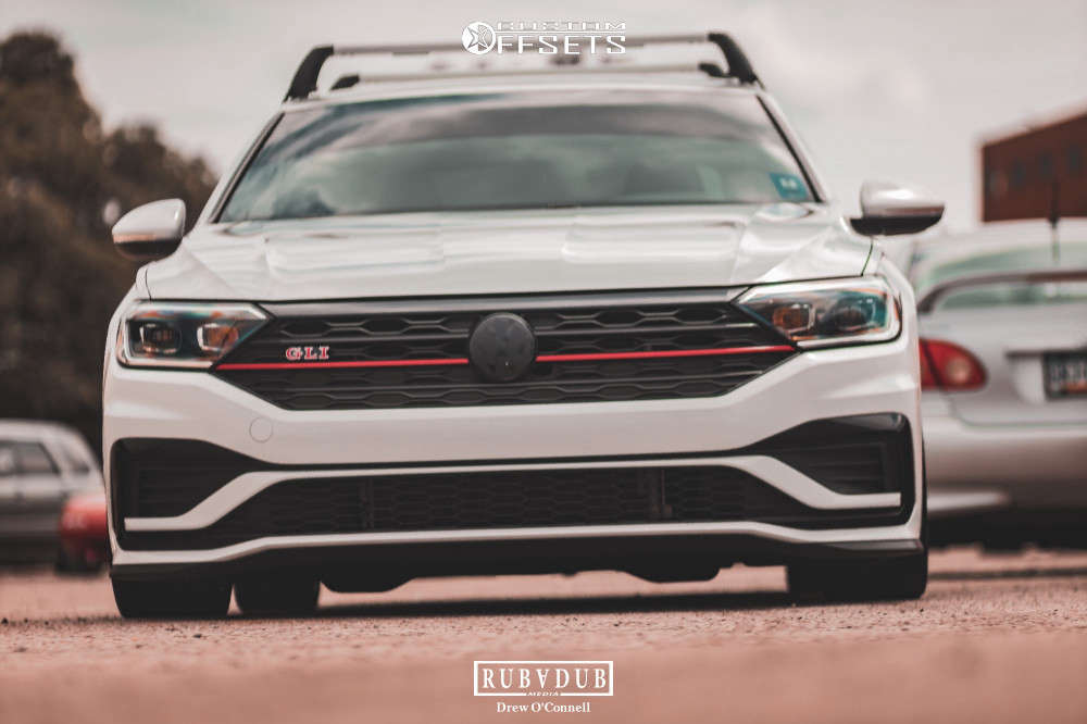 2019 Volkswagen Jetta with 18x8.5 45 Alzor 349 and 225/40R18 Toyo Tires ...