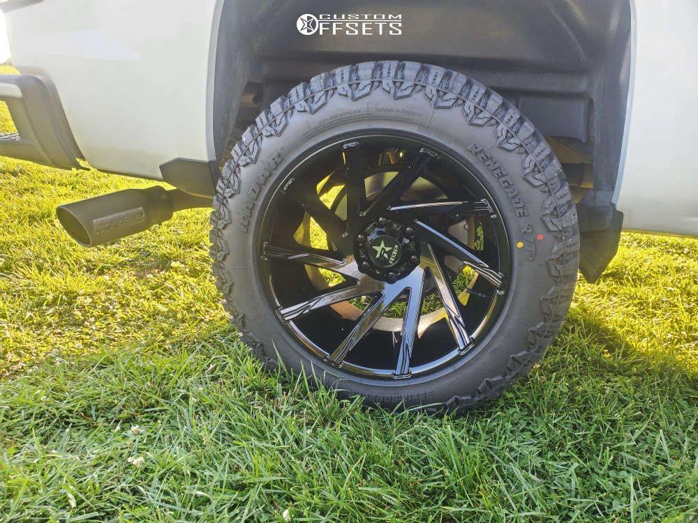 2018 Chevrolet Silverado 1500 with 20x12 -44 RBP 77r and 33/12.5R20 ...