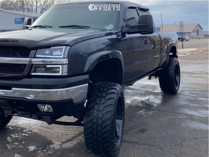 2004 Chevrolet Silverado 1500 with 22x12 -51 Vision 360 and 35/13.5R22 ...
