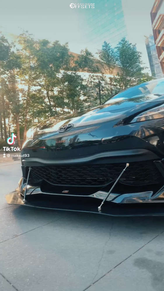 2019 Toyota 86 with 18x8 45 Enkei Tsr-x and 225/45R18 Michelin Pilot ...