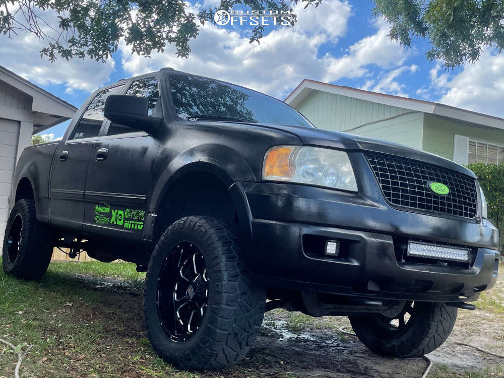 2001 Ford F-150 with 20x10 -24 XD Xd825 and 35/12.5R20 Nitto Ridge ...