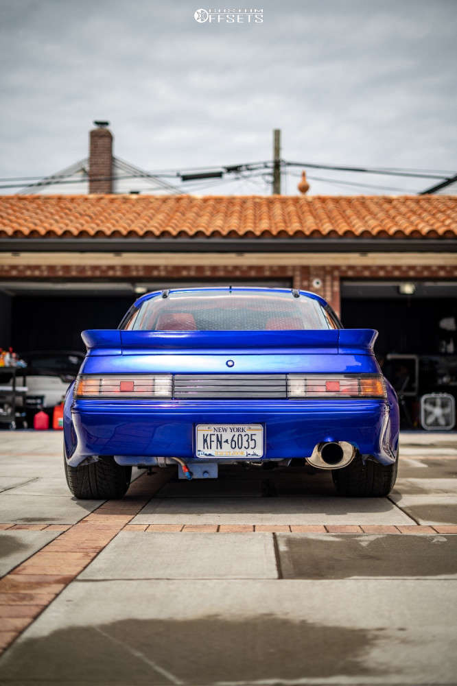 1985 Mazda RX-7 with 18x12.5 0 BBS Rs and 235/35R18 Michelin Super ...