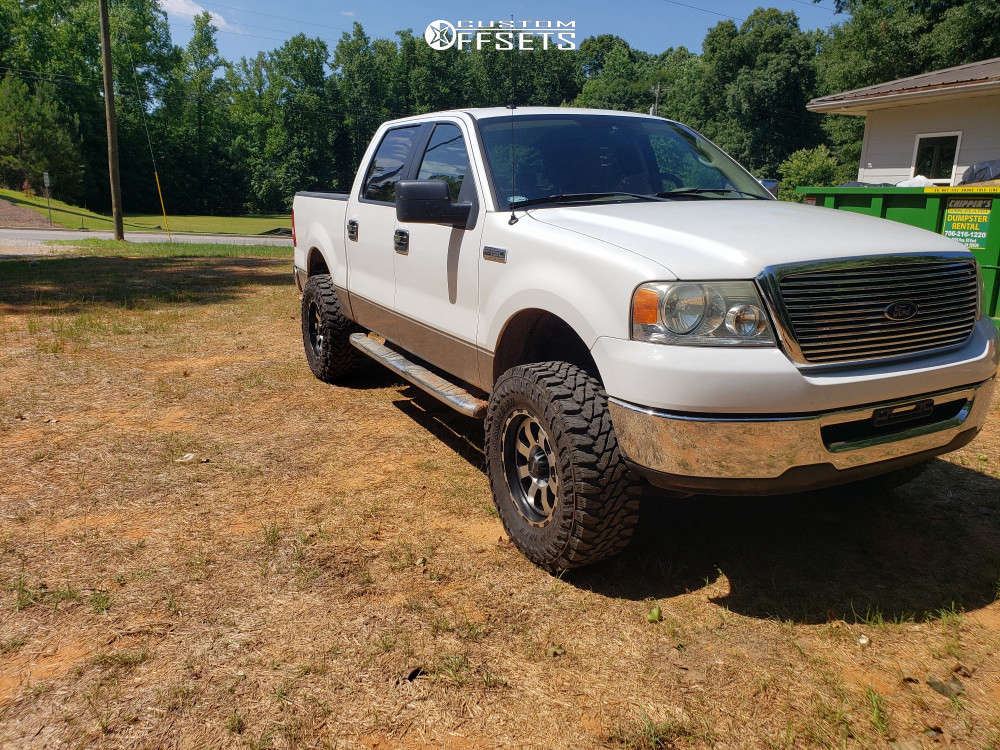 2006 Ford F-150 with 18x9 0 Impact Destroyer and 35/12.5R18 Yokohama ...
