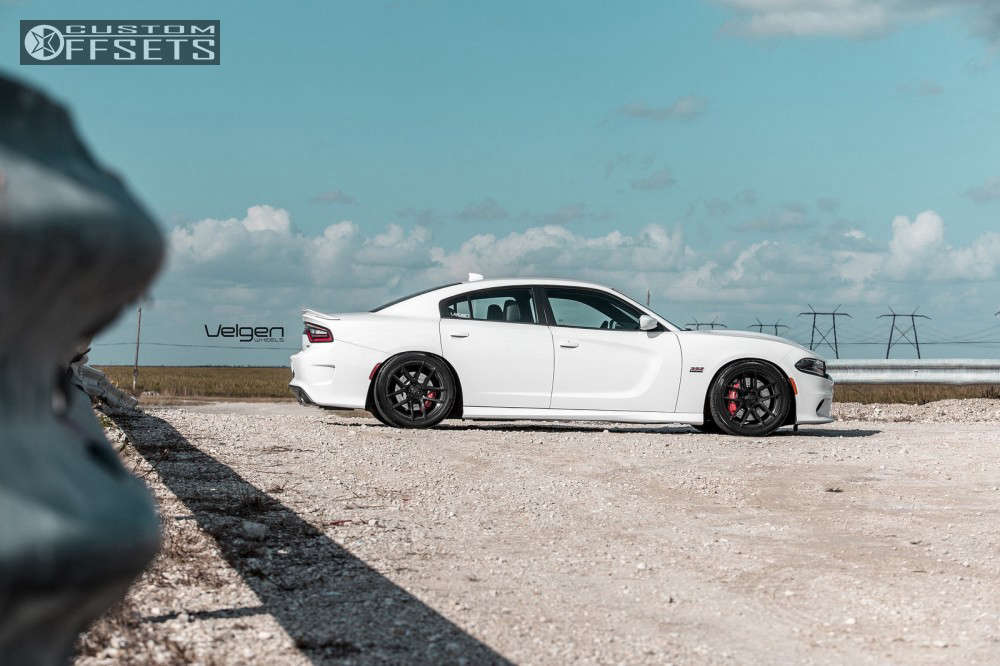 2016 Dodge Charger with 20x9 20 Velgen Vmb5 and 275/40R20 Nitto Motivo ...