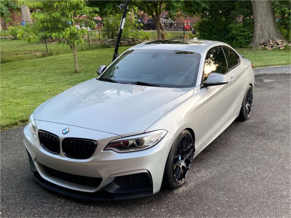 2015 BMW M235i with 18x8.5 35 VMR V710 and 225/40R18 Pirelli Pzero All ...