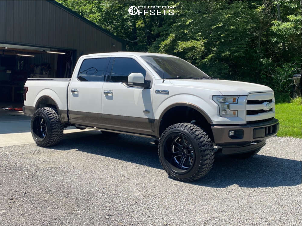 2015 Ford F-150 with 22x14 -76 Moto Metal Mo402 and 35/12.5R22 Mickey ...