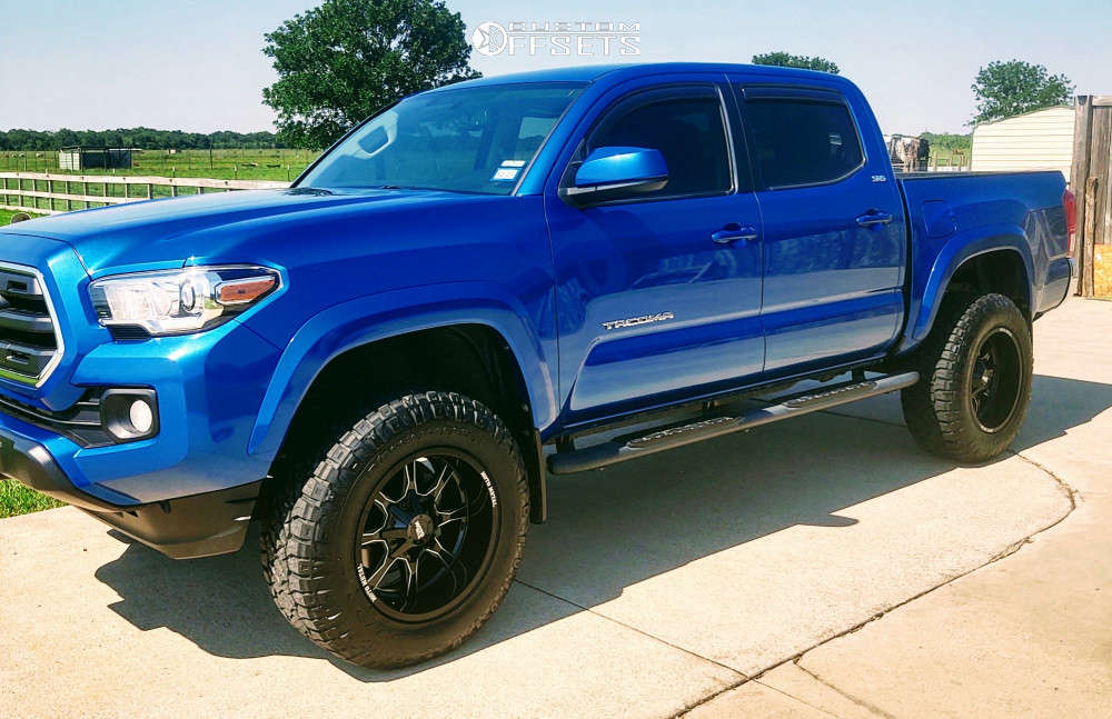 2017 Toyota Tacoma with 18x10 -24 Moto Metal Mo970 and 275/65R18 Nitto ...