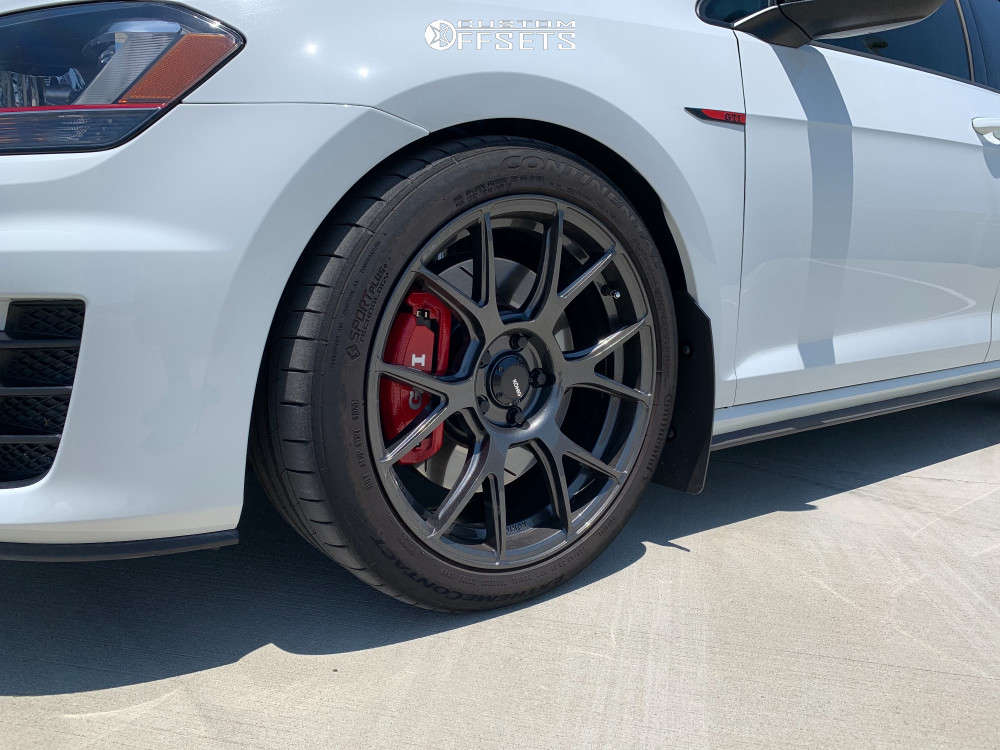 2017 Volkswagen GTI with 18x8.5 43 Konig Ampliform and 245/40R18 ...