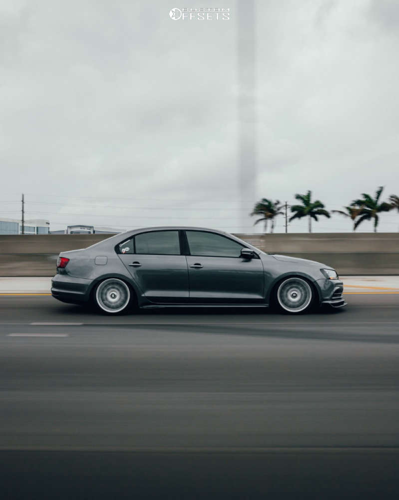 2015 Volkswagen Jetta with 18x8.5 35 Rotiform Rse and 215/35R18 Fullway ...