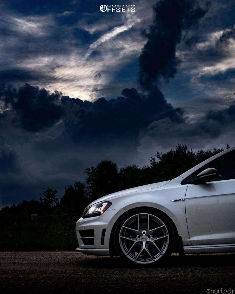 2016 Volkswagen Golf R with 19x8.5 45 Rotiform Flg and 235/30R19 ...