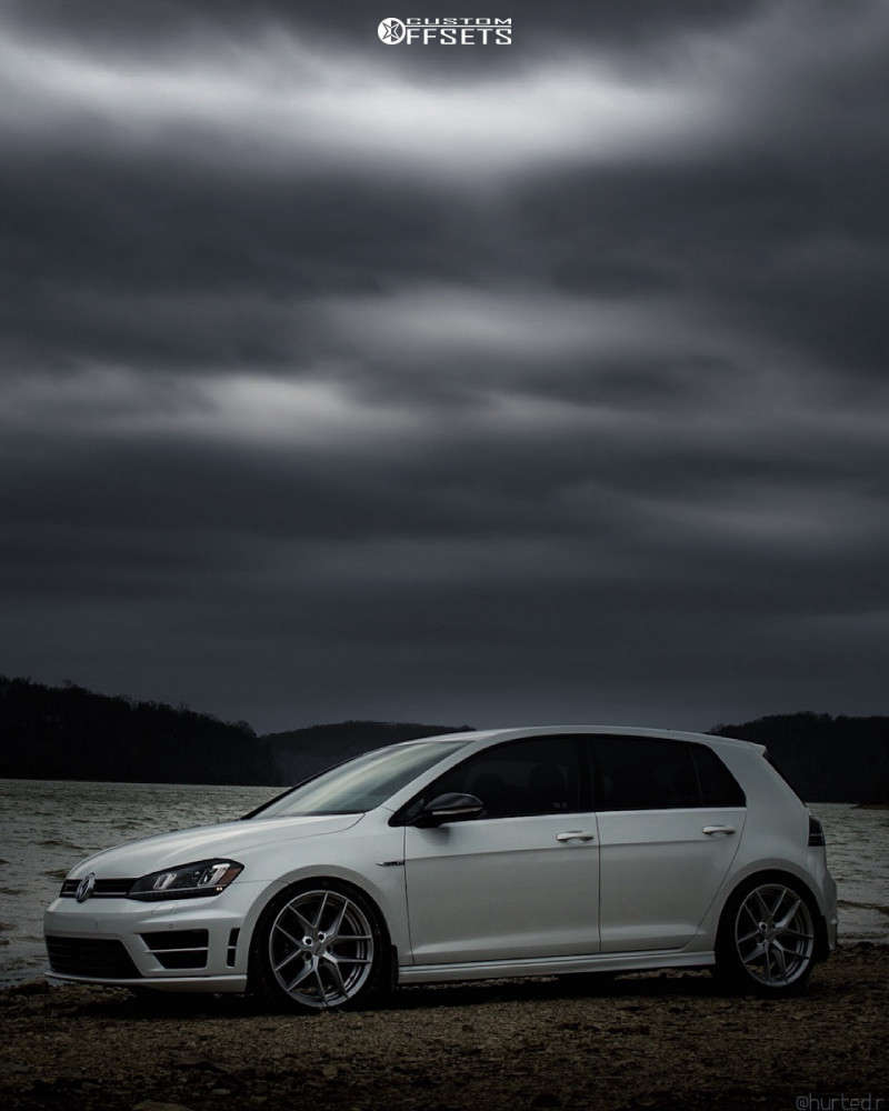 2016 Volkswagen Golf R with 19x8.5 45 Rotiform Flg and 235/30R19 ...