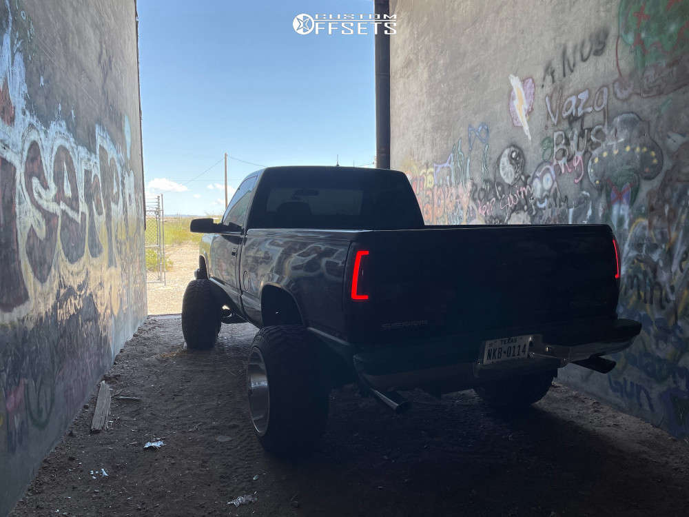 1998 GMC K1500 with 20x14 -76 Fuel Maverick and 33/12.5R20 Radar ...