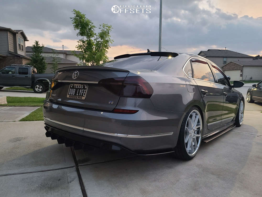 2017 Volkswagen Passat with 20x8.5 35 Ferrada FR2 and 225/35R20 ...