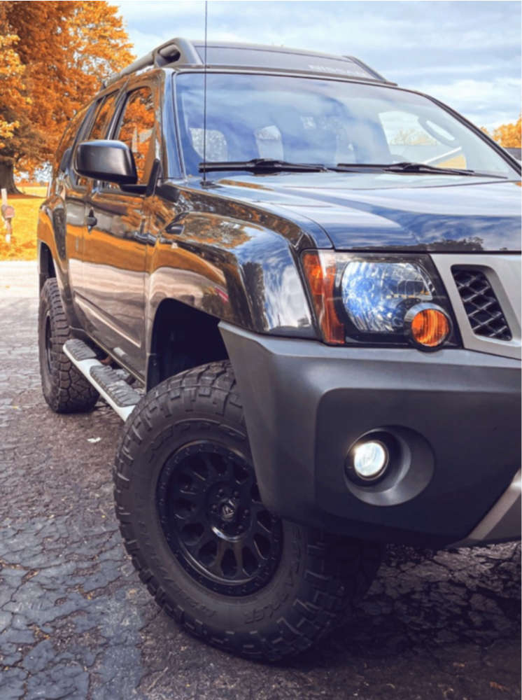 2010 Nissan Xterra with 16x8 15 Fuel Vector and 33/11.5R16 Nitto Ridge ...